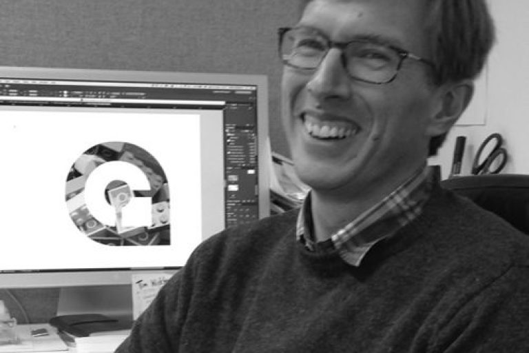 About Us - CreativeAdviser